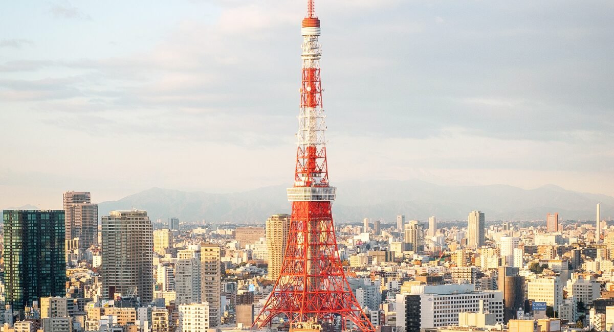 Tour de Tokyo : Tout savoir sur la Tour Eiffel Japonaise - Ambiance Japon™
